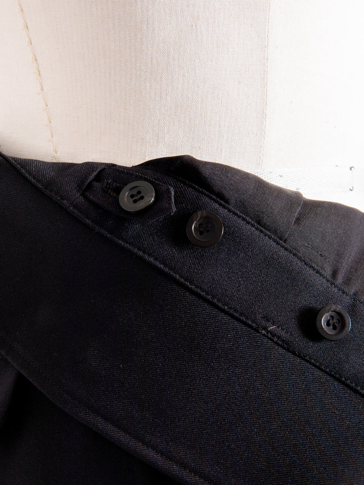 【予約販売】Greta / first step skirt （BLACK/OFF-WHITE) – deres.online